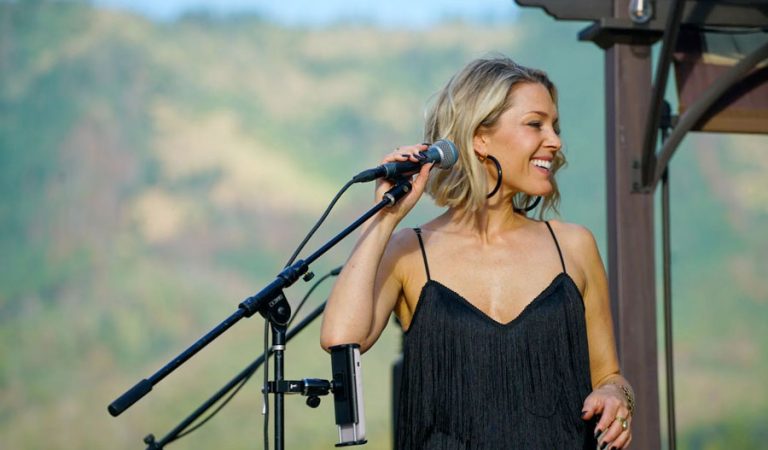 Soul Singer: Local vocalist and front woman Danielle Kelly does it all ...