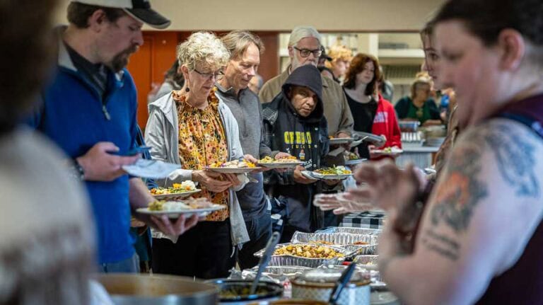 Full spirits, full bellies at 10th annual Thanksgiving Peace Meal ...