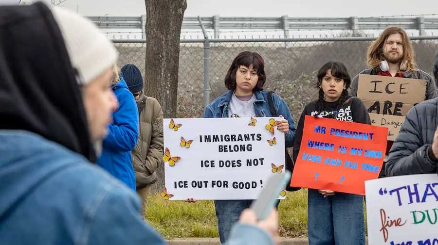Groups plan Medford ‘pray in,’ march against ICE funding - Ashland News ...