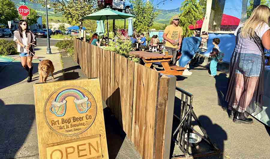 Talent Art Walk supports local food drive, celebrates homegrown tomato ...